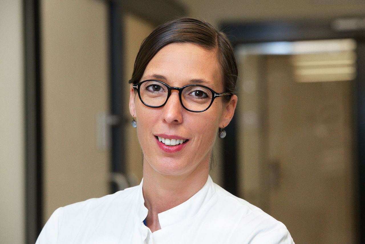 Dr. med. Angelika Vrentas (ehem. Larbig) | Helios Universitätsklinikum ...