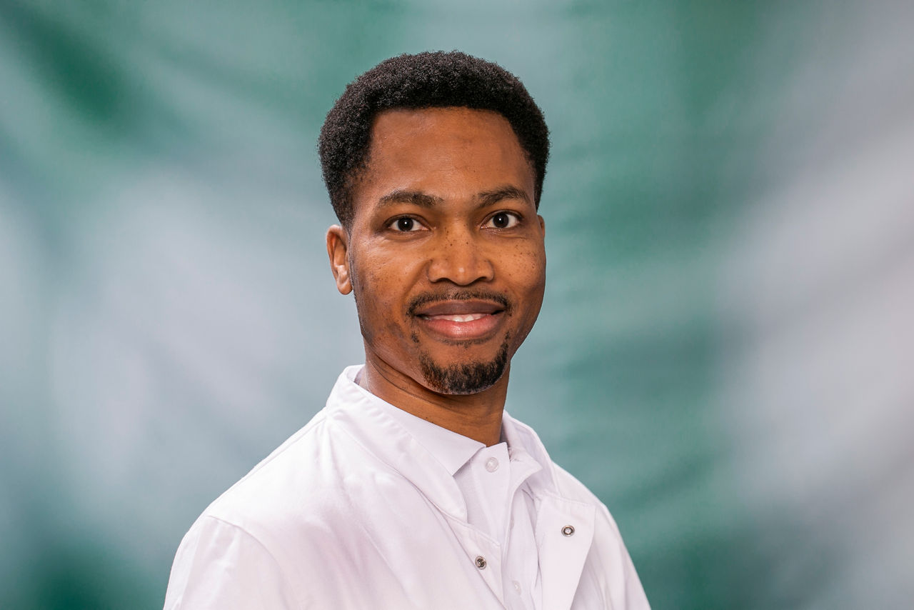 Dr. Samuel Ige Orie | Helios Klinikum Uelzen