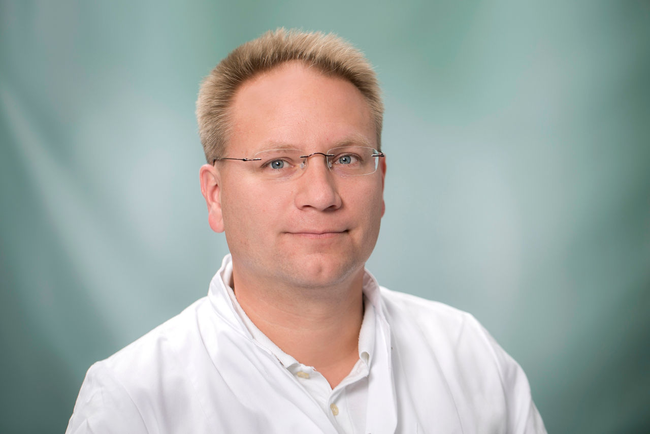 Dr. med. Marco Thiel | Helios Klinikum Uelzen