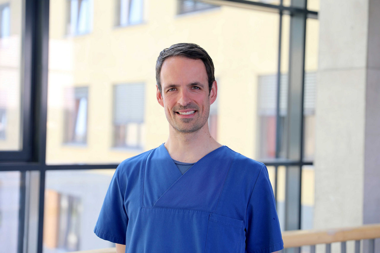 Dr. med. Christopher van Bühren