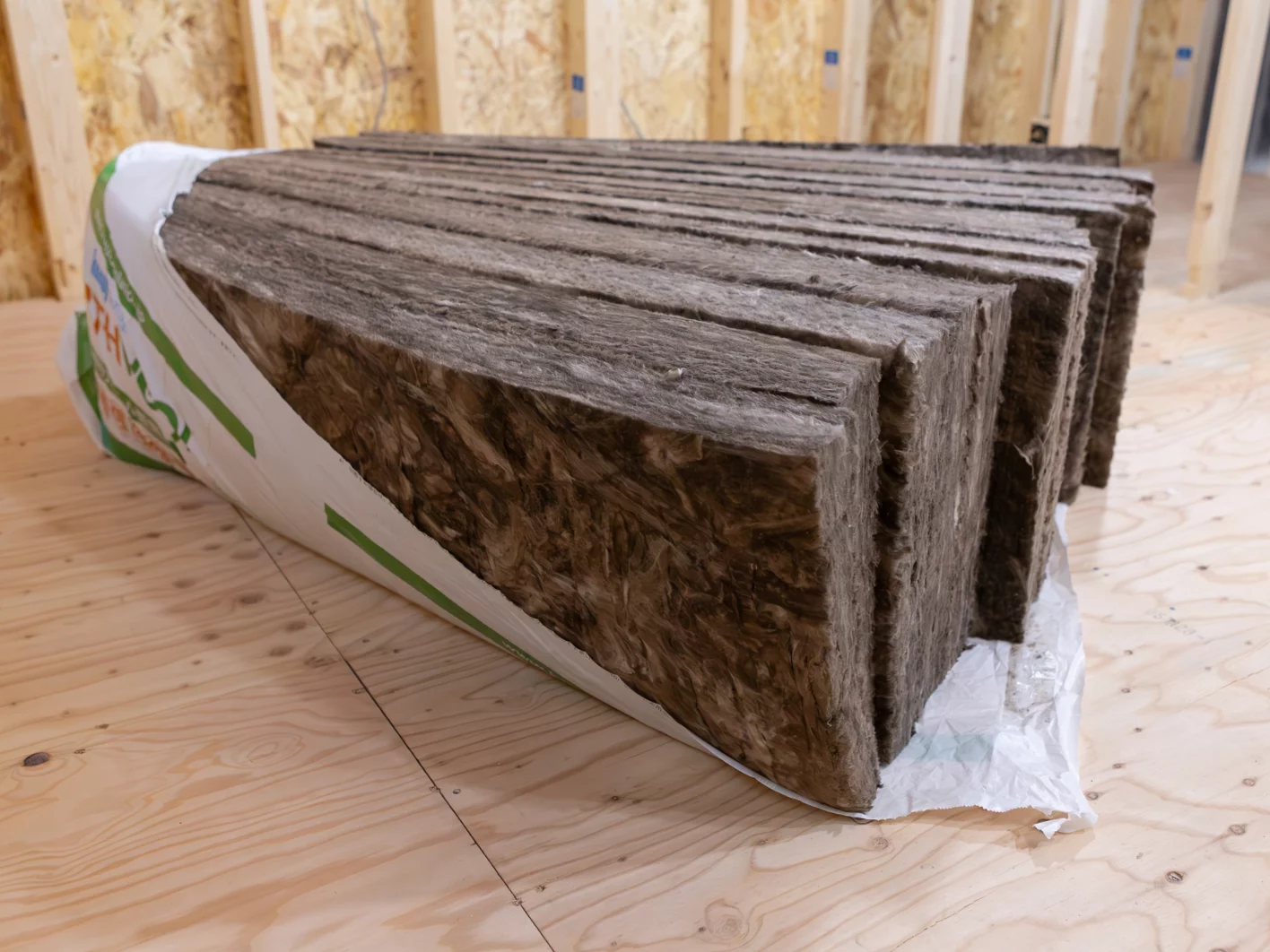 青森県八戸 住宅展示場 | Knauf Insulation Japan