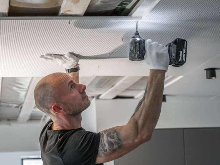 Fastmonterede akustiske gipslofter