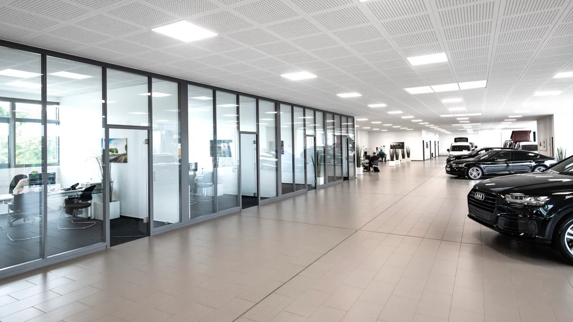 Cleaneo Akustik-Plattendecken: Lochungen und Designs im Vergleich | Knauf