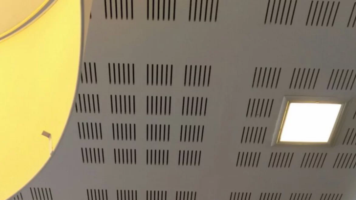 Cleaneo Akustik-Plattendecken: Lochungen und Designs im Vergleich | Knauf