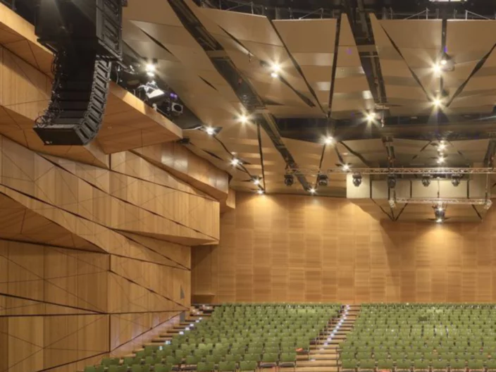 Cleaneo Akustik-Plattendecken: Lochungen und Designs im Vergleich | Knauf