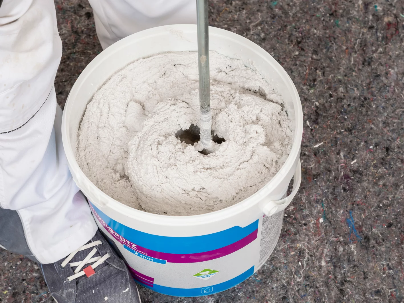 Knauf DIY | Dekorputz mit Kelle auftragen