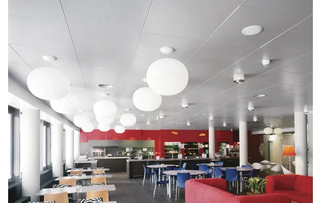 Armstrong METALWORKS™ Clip-In - Unperforated (M1)