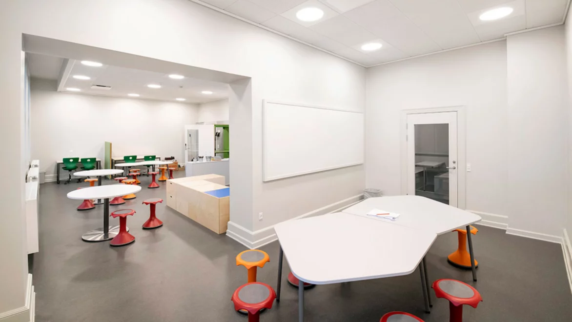 Ventilerende lofter gav Skolen i Bymidten bedre indeklima | Knauf Danmark