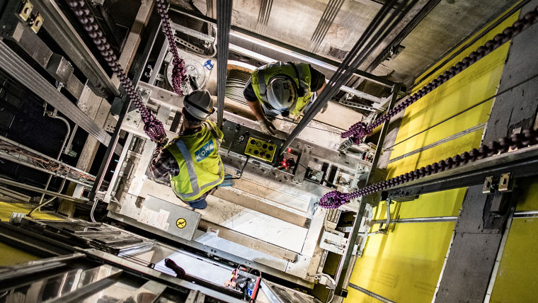 Lift chantier : ascenseur de chantier de construction - KONE France