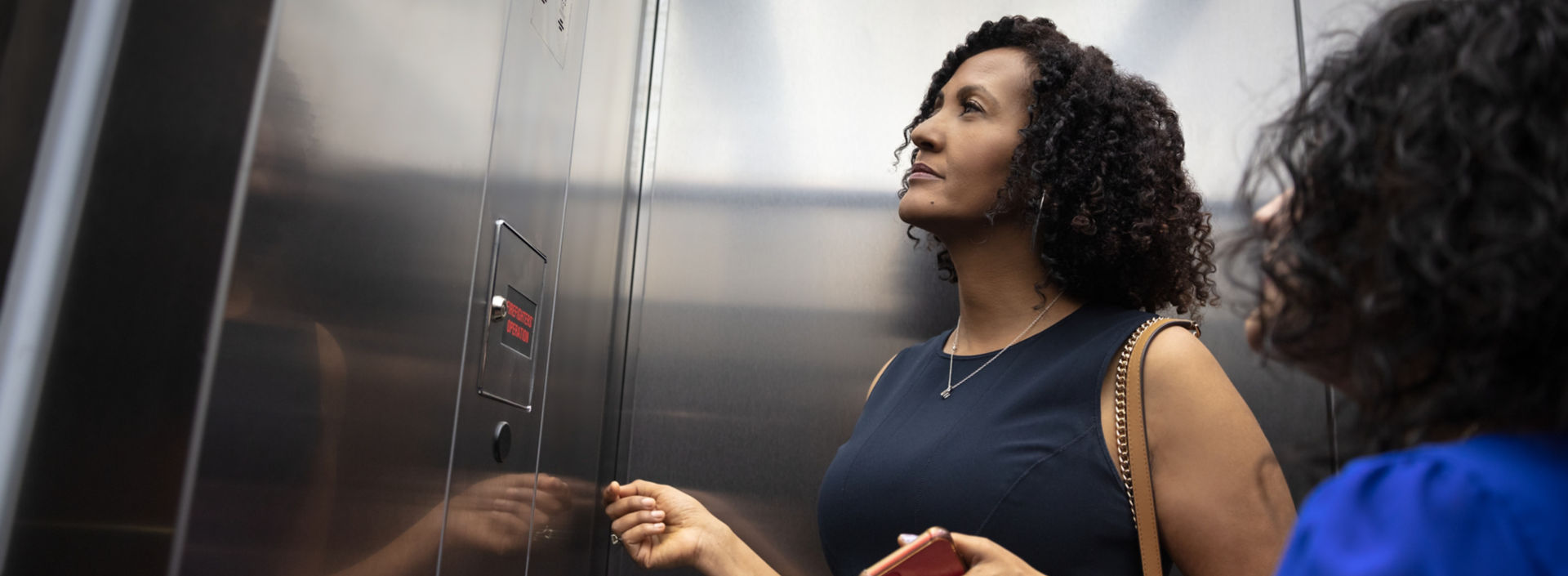 Comment choisir le bon ascenseur pour votre bâtiment : un guide complet ...