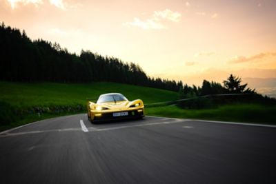 LIGHTWEIGHT AND REVOLUTIONARY SAFETY TECHNOLOGY COMBINED IN THE KTM X ...