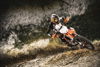 OUT NOW: THE 2021 KTM SX RANGE REACHES NEW LEVELS OF TECHNOLOGY AND ...