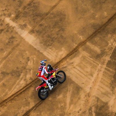 CHALLENGING DAY IN THE DESERT FOR SANDERS AS STAGE NINE SERVES UP SOME ...