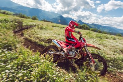 Enduro Motorcycles - Ride Off-Road with Confidence | GASGAS United States