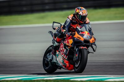 More MotoGP™ points in Malaysia as Miller finishes 8th but new Moto2 ...
