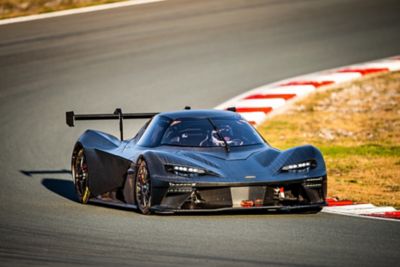 ATTRACTIVE RACE SERIES FOR KTM TEAMS & CUSTOMERS: NEW KTM X-BOW GTX ...
