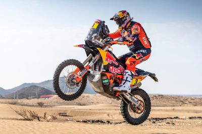 KTM RIDERS COMPLETE SHAKEDOWN TESTS AHEAD OF 2021 DAKAR RALLY | KTM Poland