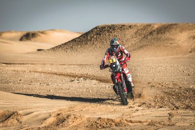 GASGAS FACTORY RACING’S SAM SUNDERLAND EXTENDS DAKAR RALLY LEAD | GASGAS