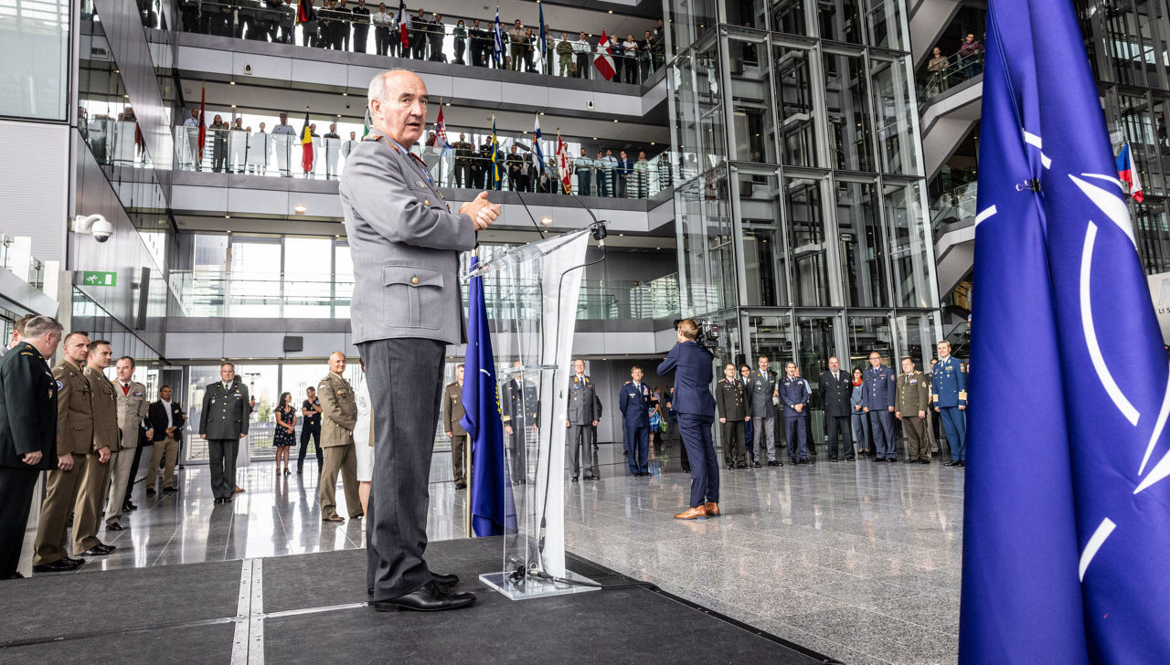 NATO International Military Staff bids farewell to its Director ...