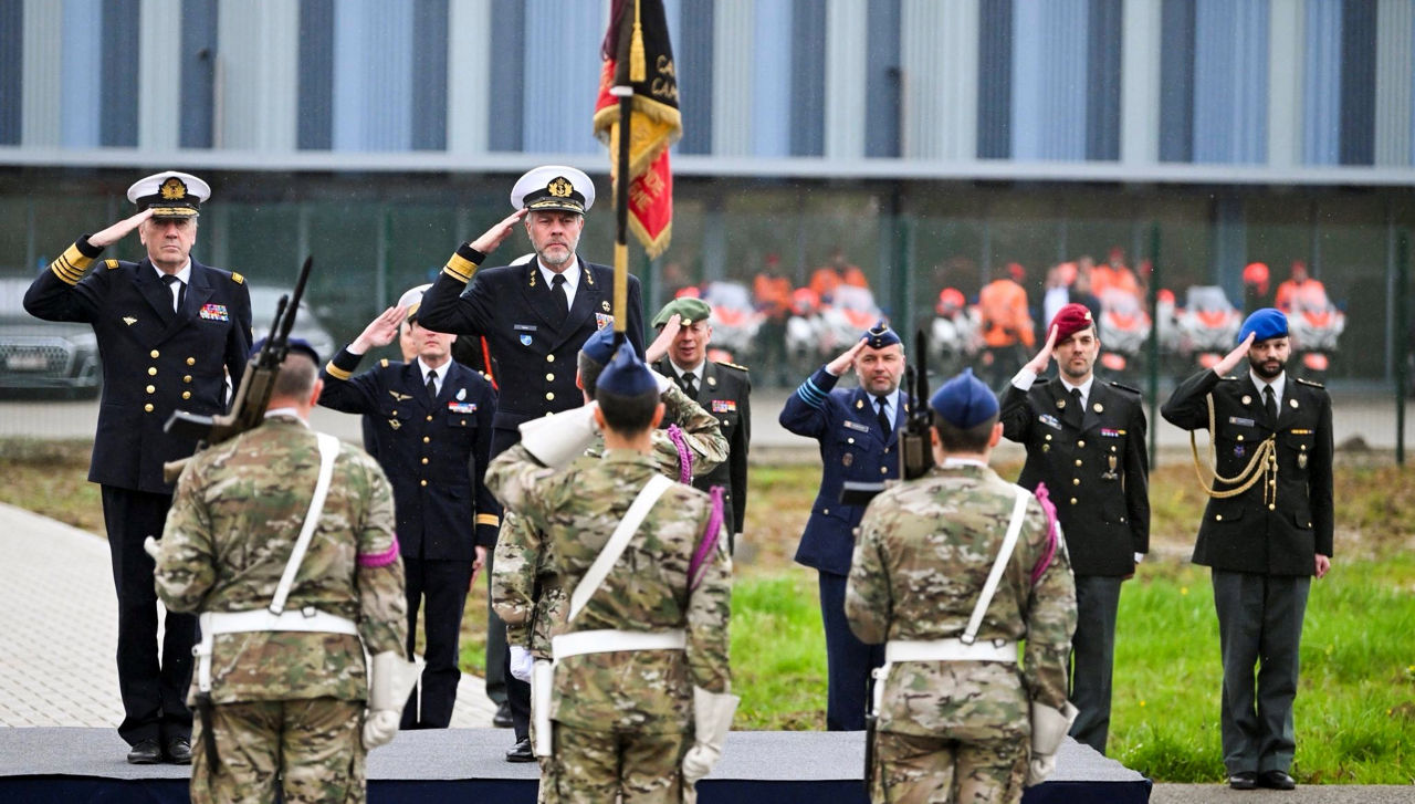 Chair of the NATO Military Committee visits Belgium | NATO News