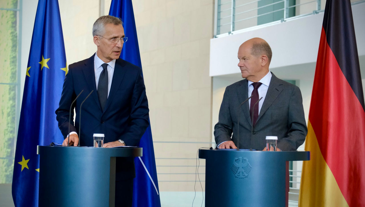 Secretary General praises Germany’s contributions to NATO | NATO News