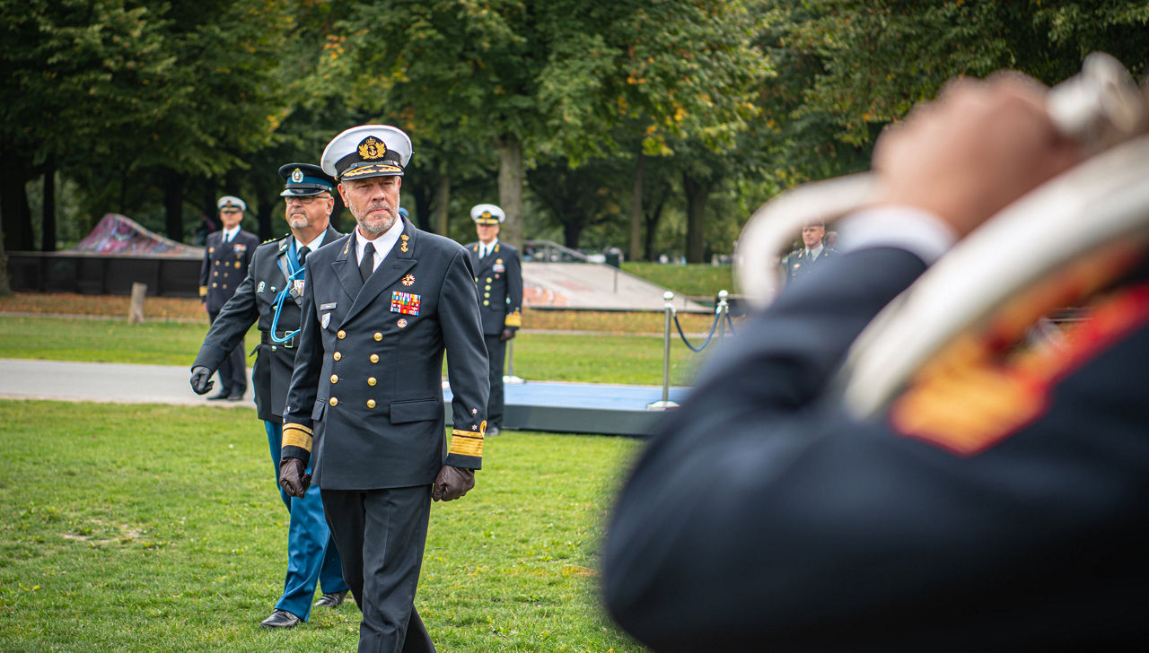 Chair of the NATO Military Committee visits the Netherlands | NATO News