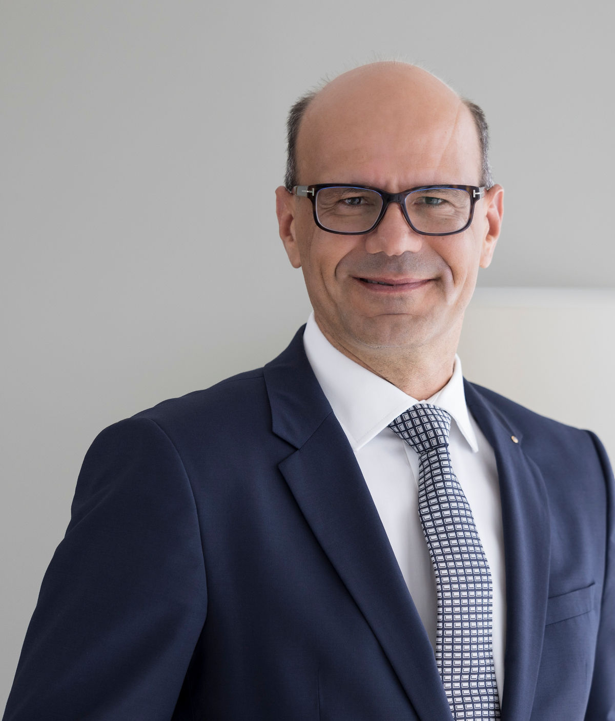 Simon Roth | Group Communications | Pictet