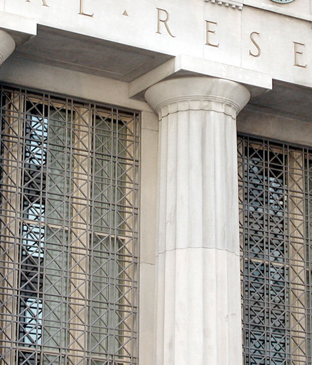 The Fed pivots, its peers hold back