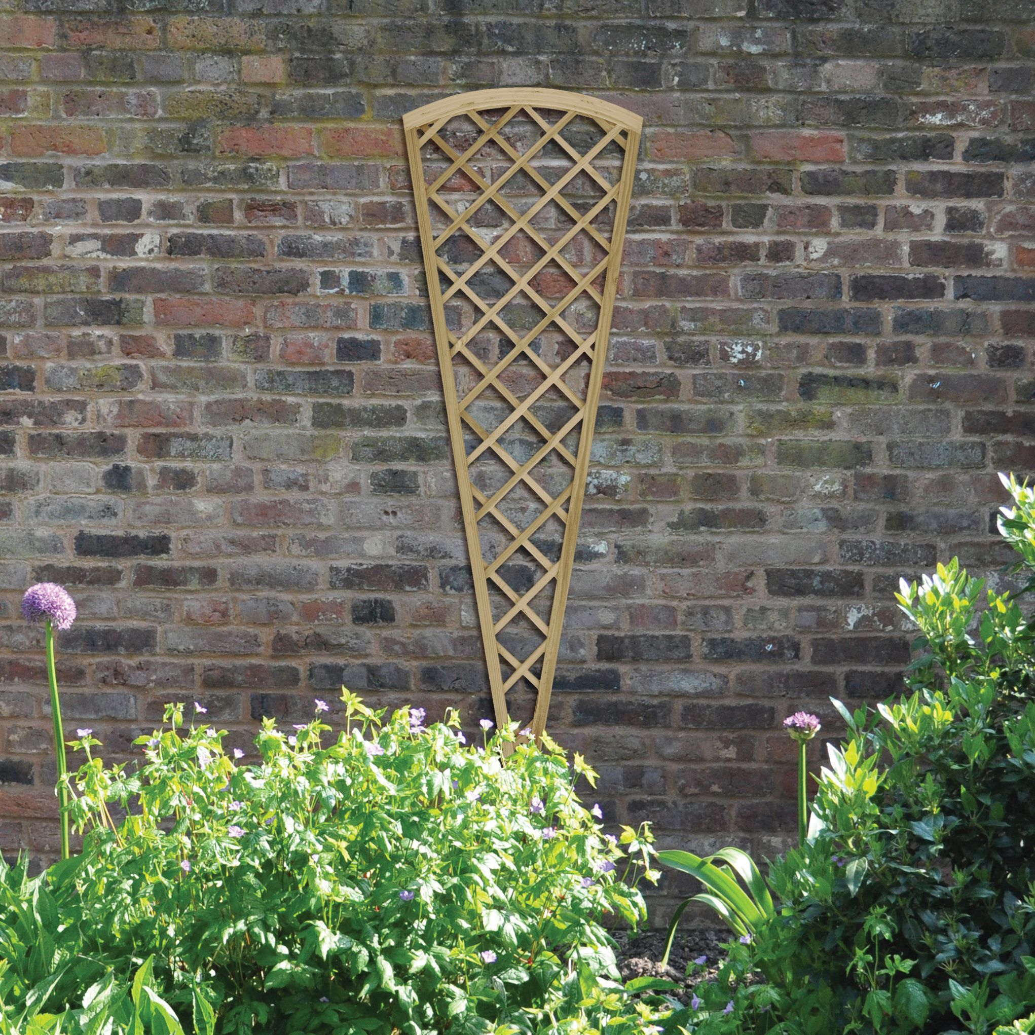 Natural Trellis Panels | wickes.co.uk